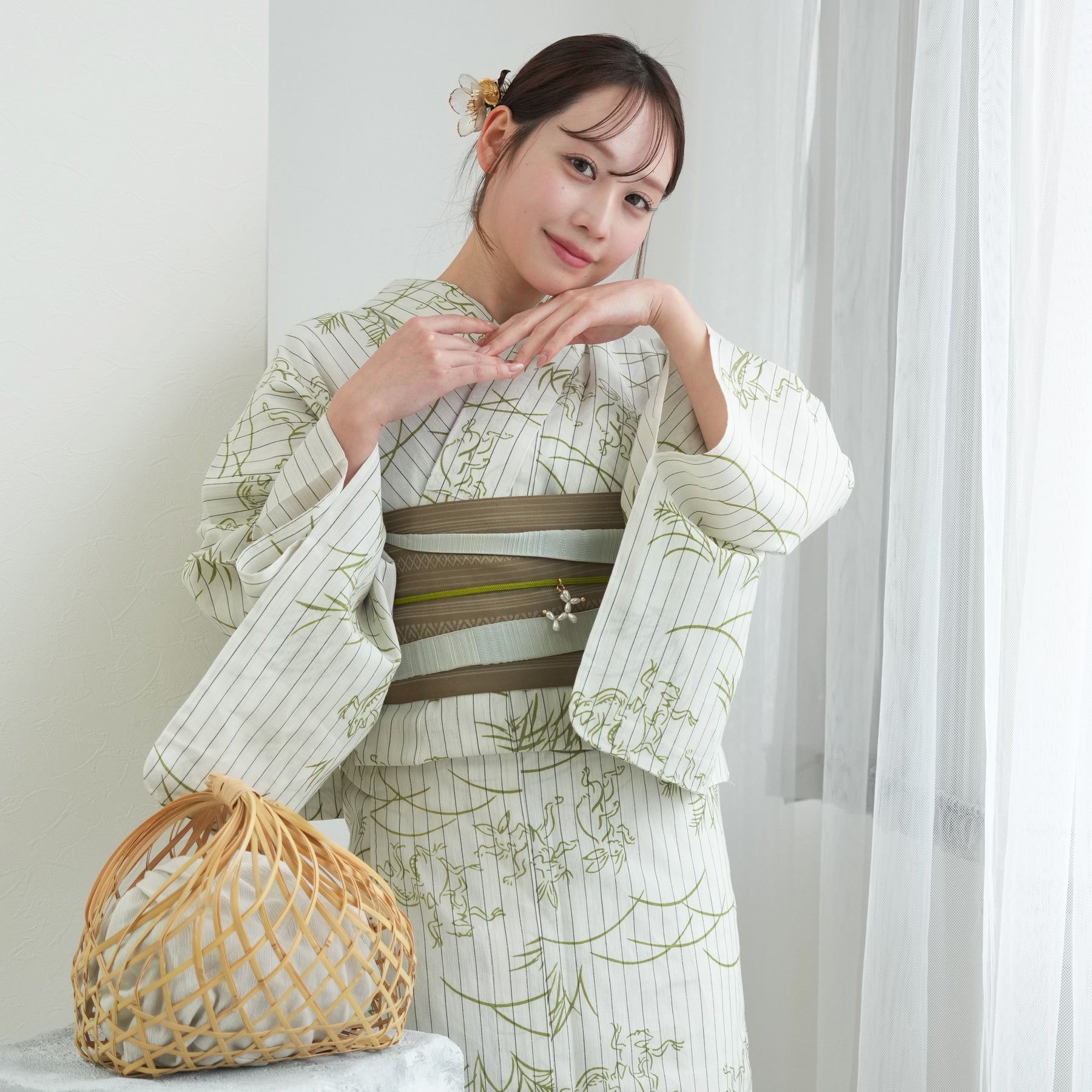 utatane × 注染工房 浴衣3点セット ( ゆかた・帯・下駄 ) 等間しじら グリーンの鳥獣戯画】フリーサイズ 日本製小幅生地使用 特選シリーズ 注染 本染め 手縫い併用国内縫製 奈良の ...